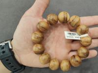 China Adjustable Round Wood Bead Bracelet Handcrafted for a Natural and Bohemian Feel for sale