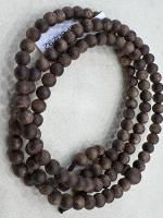China Elegant Natural Agarwood Bracelet Featuring Scented Wood Beads Ideal Corporate Gifts and Exclusive Personal Accessories for sale