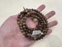 China Natural Scented Agarwood Bracelet Handmade with Authentic Wood Beads for Spiritual and Meditation Purposes for sale