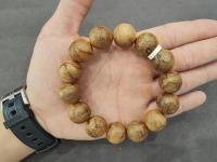 China Handcrafted Beads Adjustable Size Distinct Fragrance Agarwood Bracelet for Spiritual Meditation for sale