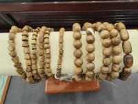 China Handcrafted Beads Adjustable Size Distinct Fragrance Agarwood Bracelet for Spiritual Meditation for sale