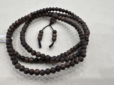 China 100% Natural Agarwood Beaded Bracelet with Adjustable Size and Distinct Fragrance for Spiritual Practices for sale