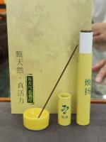 China Natural Agarwood Incense Sticks with 20 cm Length and 45 Minutes Burning Time for Meditation and Relaxation for sale