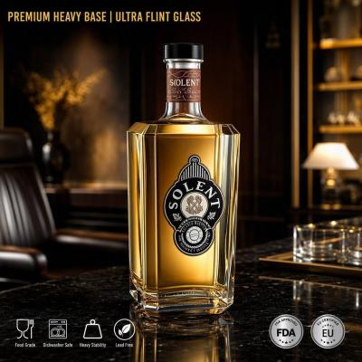 China 750ml Square Shape Heavy Base Glass Liquor Bottle For Whiskey Spirits Packaging for sale