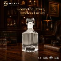 China Square Heavy Bottom Luxury Glass Spirit Decanter Whiskey Bourbon Bottle 750ml for sale