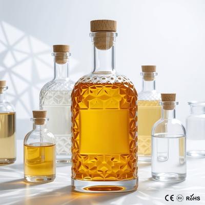 China 700ml Diamond Pattern Glass Liquor Bottle Heavy Base Whiskey Glass Decanter For Brandy Spirits for sale