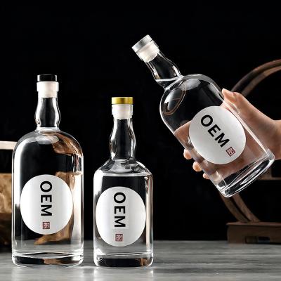 China OEM High Flint Glass Liquor Bottle 750ml Heavy Base For Gin Vodka for sale
