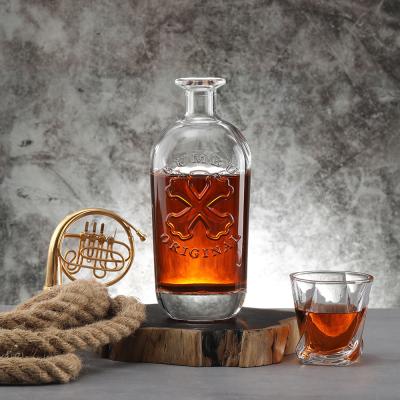 China Engraved Crystal White Glass Liquor Bottle 375ml 500ml 700ml 750ml 1000ml for sale