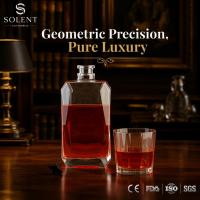 China Geometric Beveled Whiskey Glass Decanter With Faceted Rectangular Design 750ml for sale
