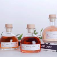 China Custom Design Clear Thick Bottom Refillable Recyclable Liquor Bottle Wine Glass Bottle For Vodka Whisky Brandy for sale