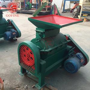 China 1 T/H Chemical Compound Fertilizer Granulator 2.5mm Feeding Roller Crusher for sale