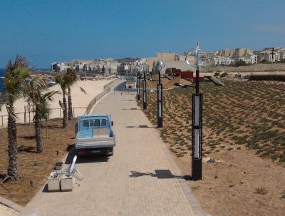 China Honor ECO Malta Wind Solar Hybrid System Under The Control Of  Limit Function on RPM for sale