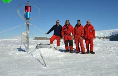China The Tower Foundation of Maglev Wind Generator HECO－600w for the Antarctic area for sale