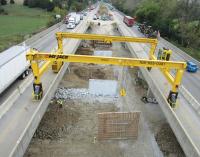 China Bridge Building Construction Handling Mobile Gantry Crane for sale