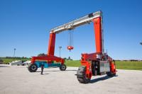 China Magnect Sperader Mobile Gantry Crane In Steel Factory for sale
