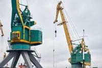 China Marine Floating Shipyard Port Crane For Ship Repair Rust Removal Painting for sale