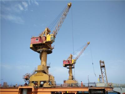 China Mobile Floating Dock Portal Crane Pedestal Harbour Marine Crane Customized for sale