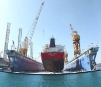 China Customized Floating Dock Crane For Shipyard To Build Ship 10t - 80t for sale