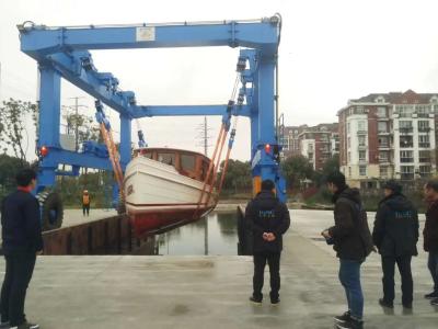 China Marine Traveling Lift Boat Hoist Yacht Crane PLC Core for sale