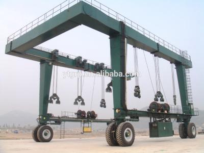 China Yacht Marine Boat Hoist Crane Travel Lift On Dock Arm for sale