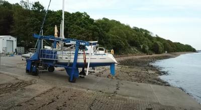 China Working Class A6-A7 Boat Hoist Crane 5ton - 1000Ton Capacity for sale