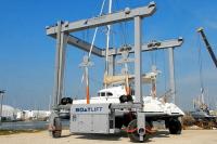 China Boat Maintenance Small Tonnage Yacht Lifting Crane Customized Speed for sale