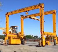 China 3 To 40meters Mobile Gantry Cranes Rubber Tyre Gantry Crane Energy Efficient for sale