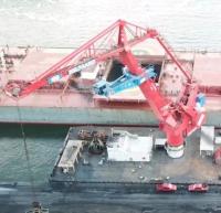 China CE 5ton To 40ton Portal Container Unloading Crane 2 Or 4 Links Design for sale