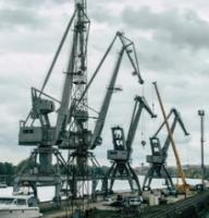 China Waterfront Shipyard Port Cranes Handle Goods Of Different Sizes And Shapes for sale