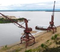 China Safe Secure Cargo Handling Heavy Lift Offshore Cranes Pontoon Boat Crane  5t To 40t for sale