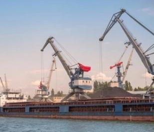 China Friendly Control Seaport Shipyard Port Cranes Quayside Crane Simple Operation for sale