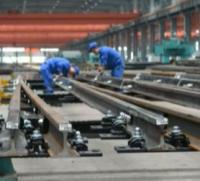 China High Durability And Strength Track Clamp Hoist Crane Parts  Easy To Install Maintain for sale