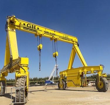 China Mobile Tyre Hoist A Frame Portable Gantry Crane 0 - 50t for sale