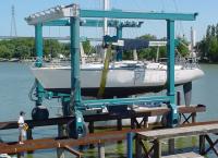 China Boat Hoist Side Lifting Rubber Tired Gantry Crane 50~500t for sale