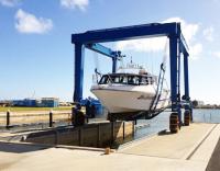 China Customized 10m Span Boat Lift Crane With Belt for sale