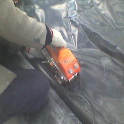 China 45 Mil HDPE Geomembrane Pond Liner for Fish Farming in Philippines Chemical Resistant for sale