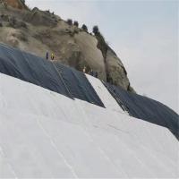 China Outdoor Landfill Geomembrane Liners Length 50m-200m/roll Excellent Puncture Resistance for sale