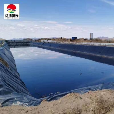 China 0.2mm-3.0mm Thickness HDPE LLDPE GEOMEMBRANE Liners for Landfill and Garbage Disposal for sale