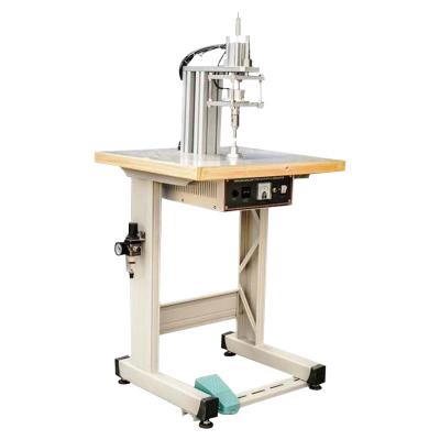China Manual Control Ultrasonic Welding Equipment 35KHZ Frequency 500W for sale