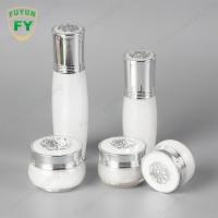 China Luxury Home Set Plastic Empty Bottle With Silver Cap 100ml 120ml for sale