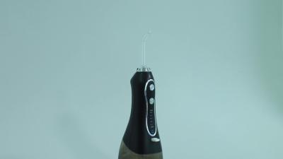 China handheld Cordless Rechargeable Water Flosser 1280times/min For Cleaning Teeth for sale