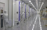 China Custom Cleanroom Enclosure with 304 Stainless Steel Frame, ISO Class 5 Compliance, and 34× FFU HEPA Filtration for sale