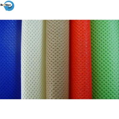 China PP Embossed Non woven Fabric for Wrapping Flower 3D Embossed Nonwoven Fabric for sale