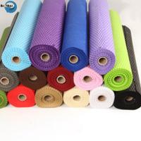 China synthetic 4mm thick waste carpet base spray paint sticky geotextile wet rigid coloured fireproof pick up woven felt for sale