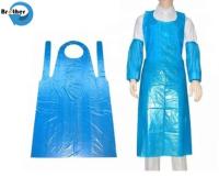 China Hot Sales Wholesale Personal Protection New Clear Plastic Waterproof Disposable Aprons Cleaning Disposable PE Apron for sale