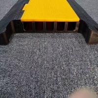 China Outdoor Roadway Safety Cable Ramp Cover Rubber Cable Speed Bumps for sale