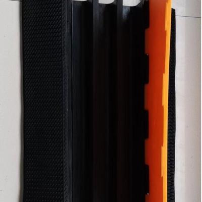 China 800mm*500mm*70mm Heavy Duty Cable Protector Rubber Speed Hump for Cable Protection for sale