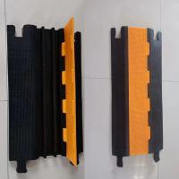 China Tolerable Weight 40-50t Rubber Ramp Event Cord Bridge Cable Protector Heavy Duty 2 Channel for sale