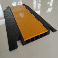 China TPE Thermoplastic Elastomer Modular Traffic Speed Humps for Garage Roads 660*580*100mm for sale