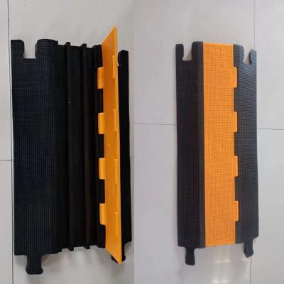 China 1000*345*50mm YGDQ-1MSK Rubber Cable Protector Humps Speed Bump for Your Requirements for sale